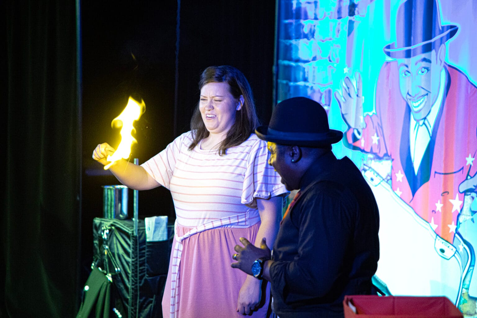 10 Types Of Magic Tricks Magicians Perform - The Magic Comic